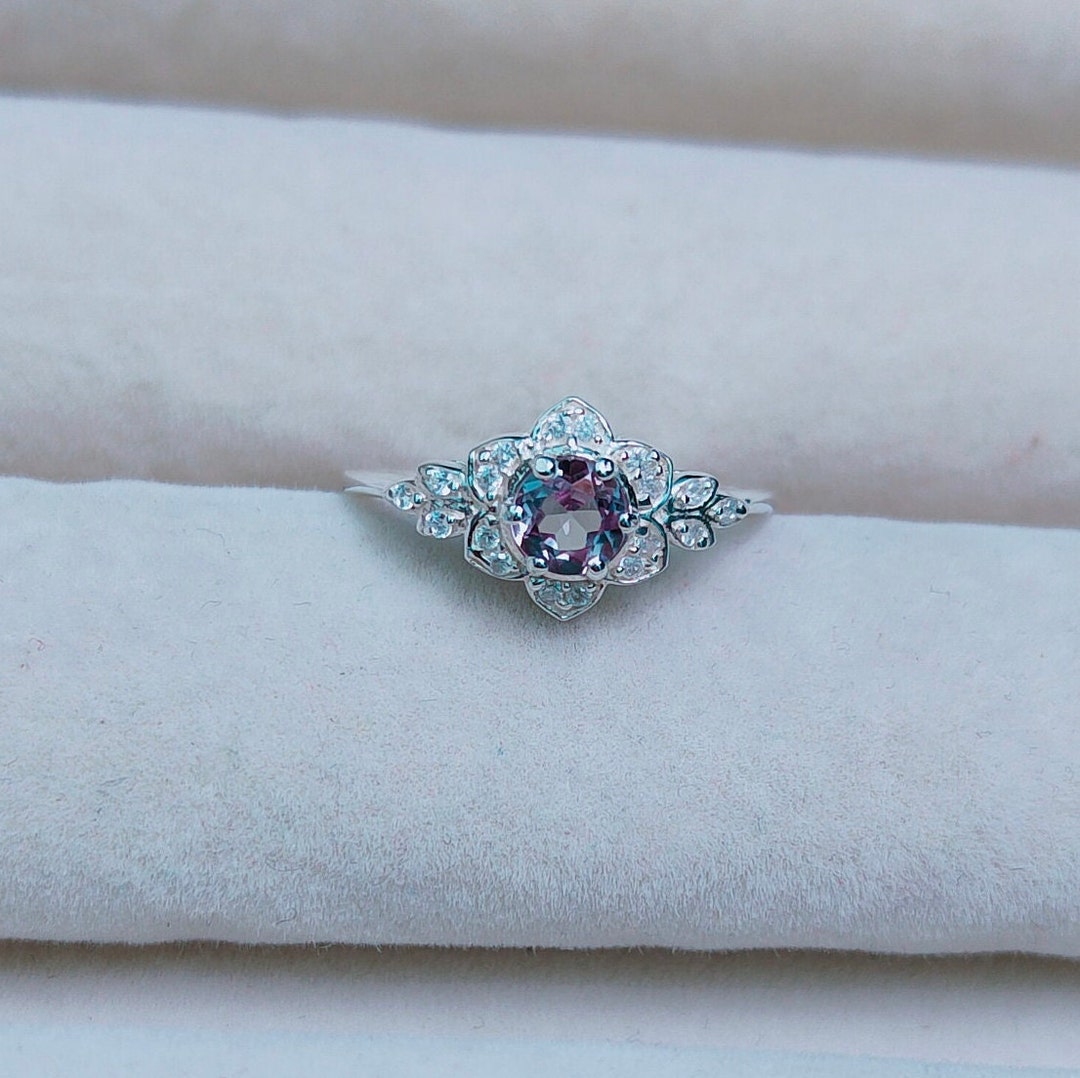 Alexandrite Ring, 925 Sterling Silver Ring: Round Cut Color Change ...