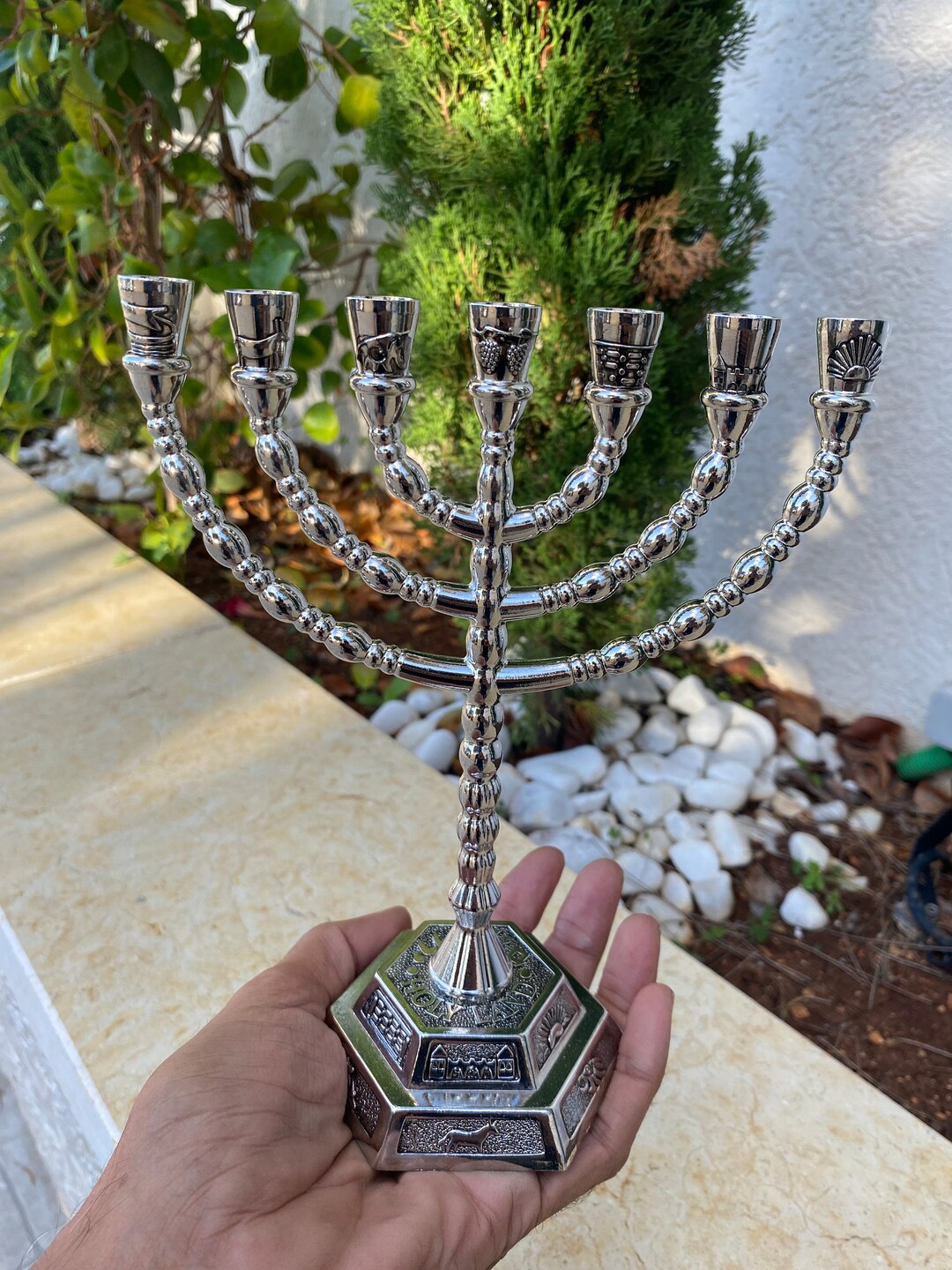 Menorah de Hanoucca 7,77 po. Menorah de Hanoucca à 7 branches en métal ...