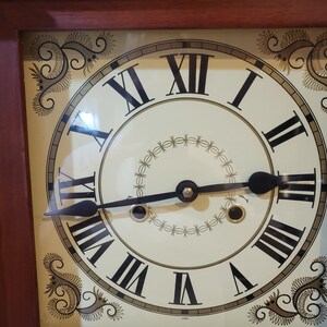 Vintage Pillar & Splat Clock - Etsy