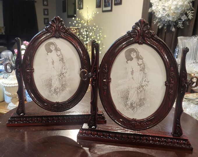Pair of Antique Mirror Style Picture Frames - Etsy
