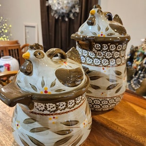 Pair of Temp-tations Old World Chicken/hen Canisters - Etsy