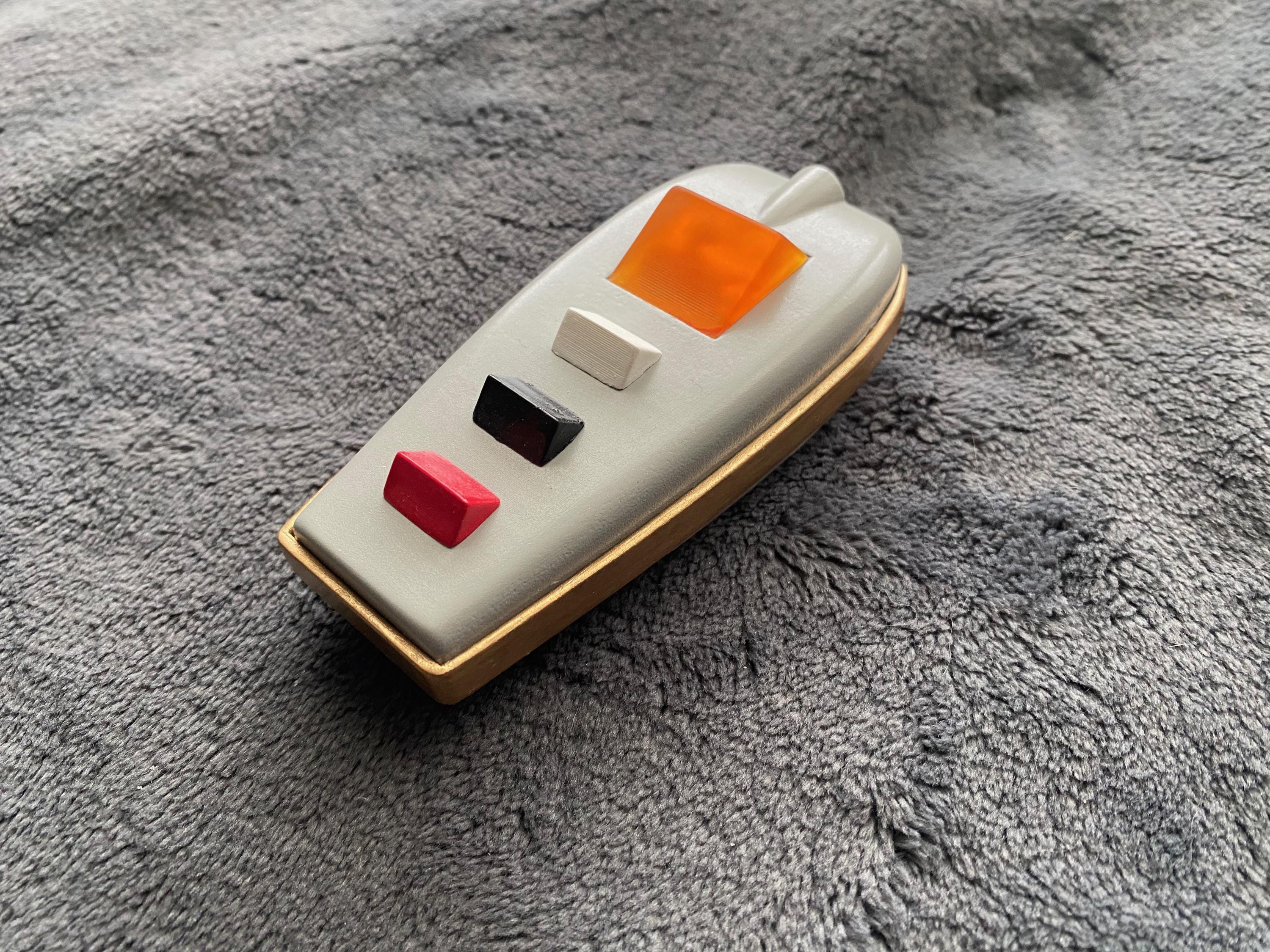 Garth of Izar Controller, Star Trek Original Series TOS Prop Replica ...
