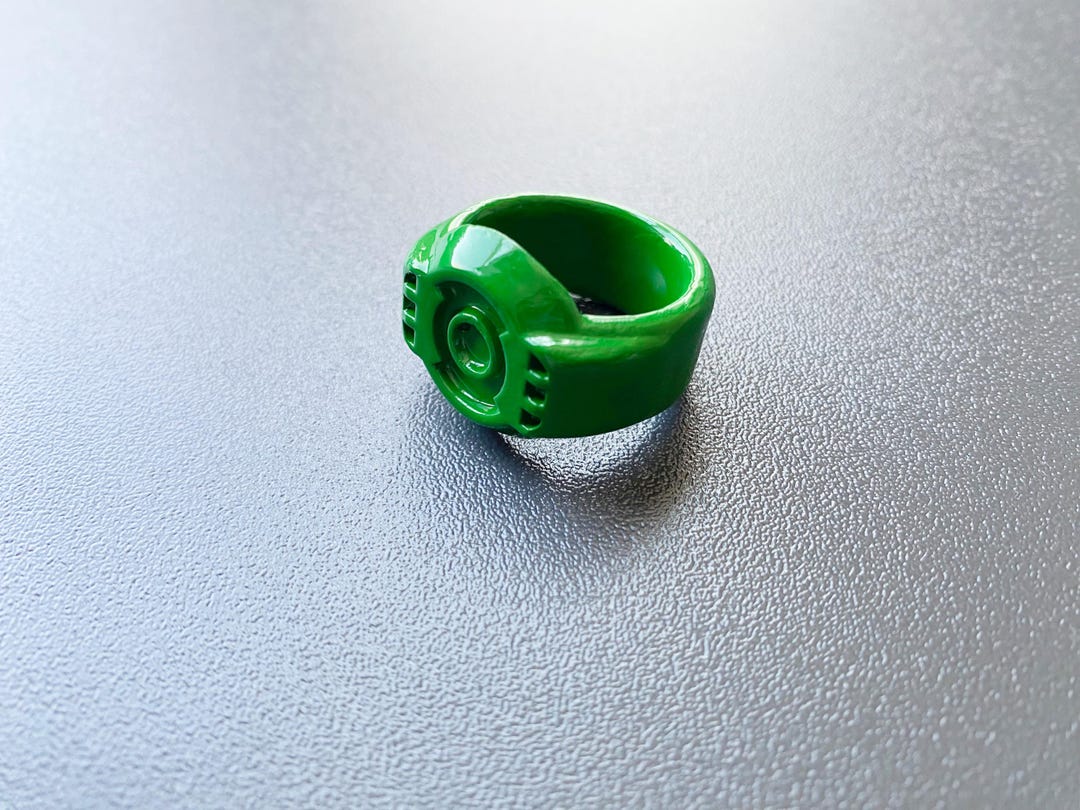Green Lantern Power Ring Prop Replica: Hal Jordan Cosplay, DCAU Comic ...