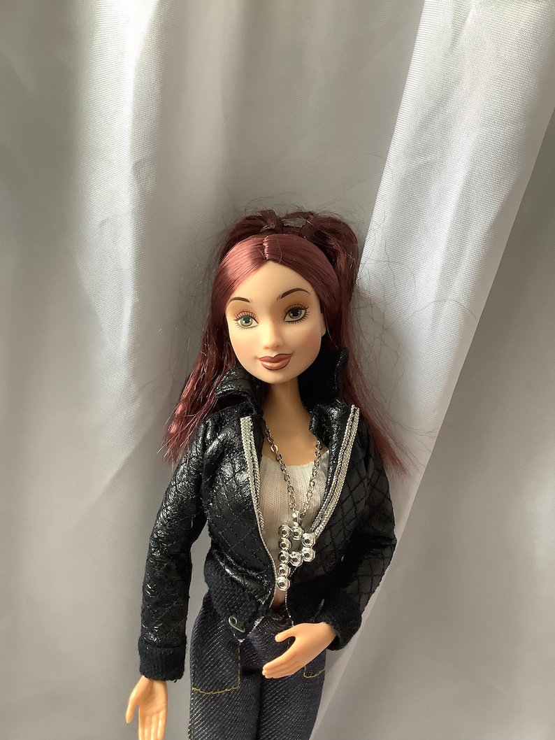 Flavas Doll P Bo in Hip Hop Outfit Toys Toys & Games Dolls etna.com.pe