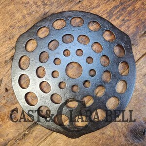 Need a Trivet for Your 8 Dutch Oven Wagner Ware Drip Drop Trivet - Etsy