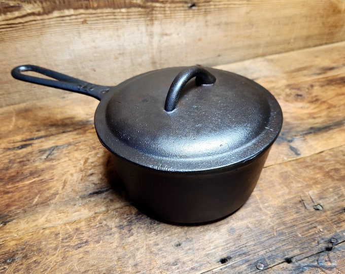 Lovely 1950's Lodge 2 Quart Cast Iron Sauce Pan With Lid. Perfect Bean ...