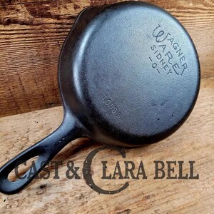 Wagner Ware #3 Cast Iron Egg Skillet With Stylized Logo and Smooth ...