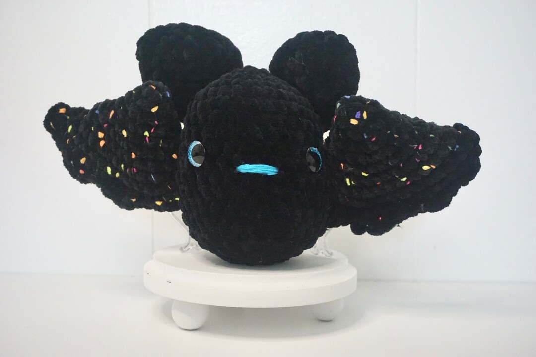 Betty the Bat Crochet Pattern / Amigurumi - Etsy