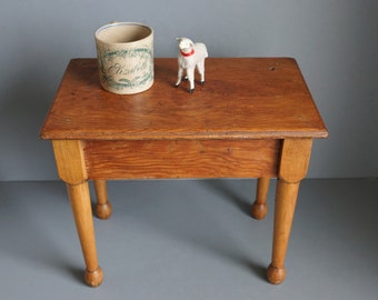 Small Vintage Wood Table - Etsy