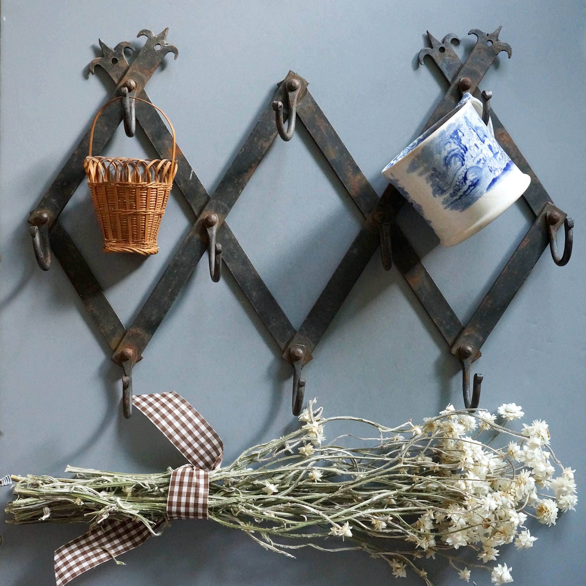 Vintage Wrought Iron Rack/ Vintage Foldable Metal Rack/rack With Hooks ...