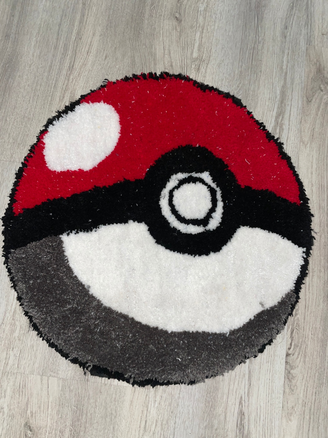 Pokeball Rug. - Etsy