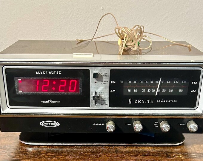 Vintage Zenith H472W Solid State Circle of Sound Alarm Clock Radio ...