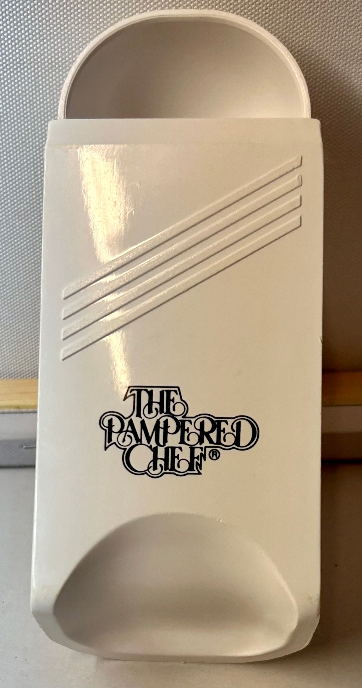 The Pampered Chef Adjustable Measuring Cup 1/8 1/2 Cup 50-250ml Dry ...