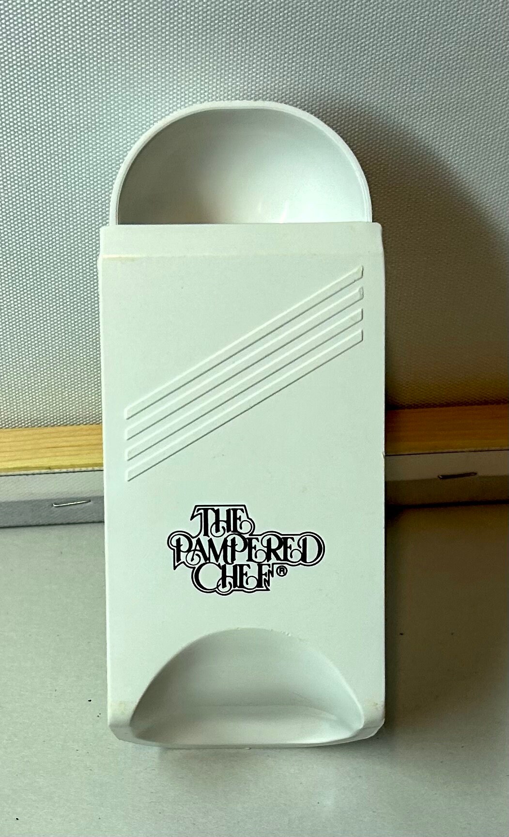 The Pampered Chef Adjustable Measuring Cup 1/8 1/2 Cup 50-250ml Dry ...