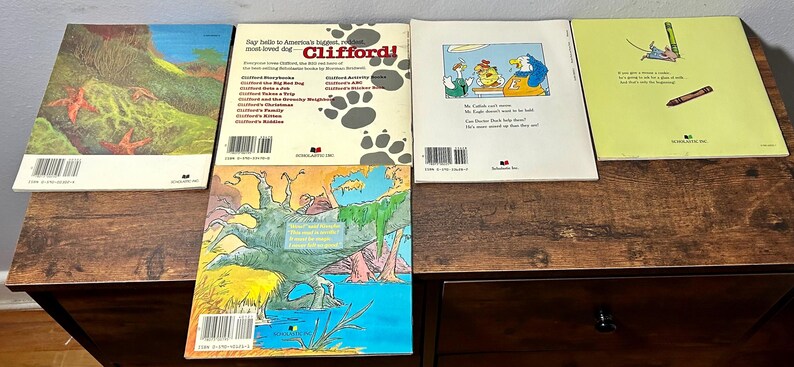 Vintage 1980s Scholastic Bundle of 5 Books- Clifford, Kissyfur, Doctor ...