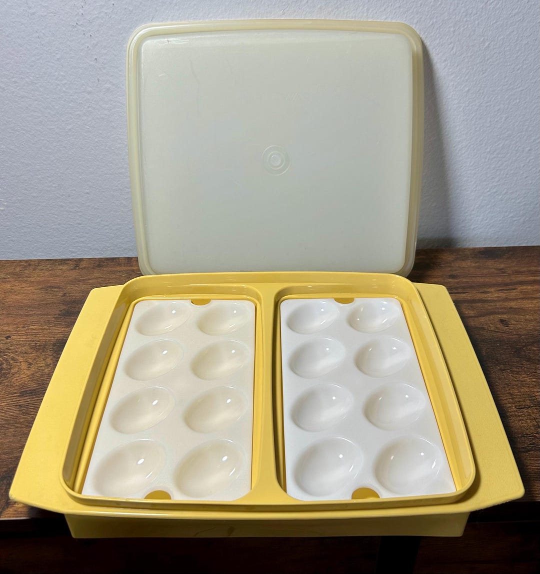 Vintage Tupperware Deviled Egg Keeper Carrier Tray Container Harvest ...