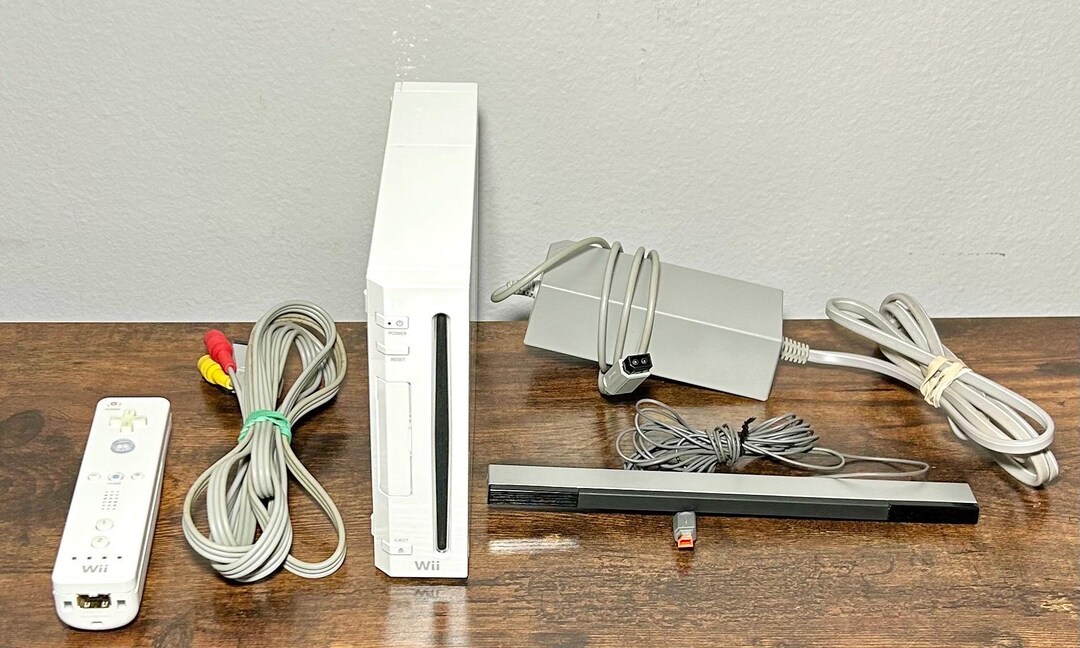 Nintendo Wii Console White Bundle RVL-001 Gamecube Compatible Tested ...