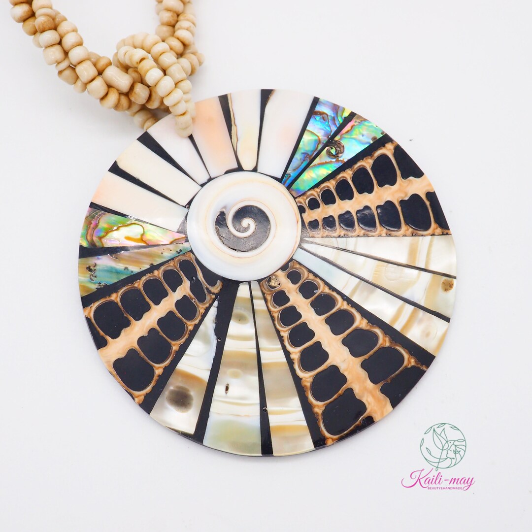 Mother of Pearl Abalone and Pagoda Shell Pendant Necklace - Etsy