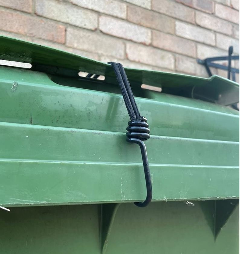 Wheelie Bin Straps Lid Securing Tie Down Strap No Drilling Bungee Cord ...