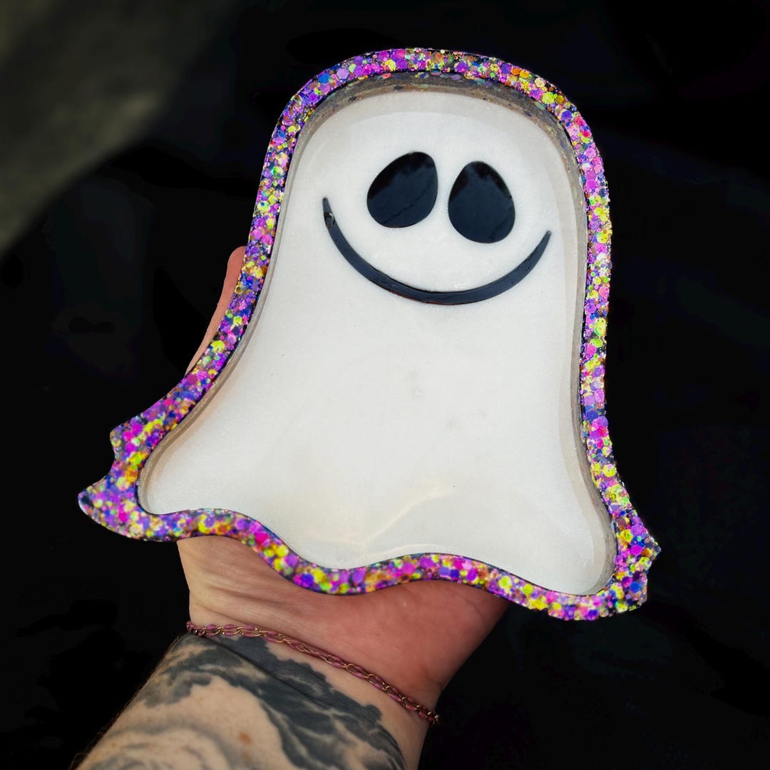 Friendly Ghost Glitter Resin Tray | Spooky Cute Halloween Smile Smiley ...