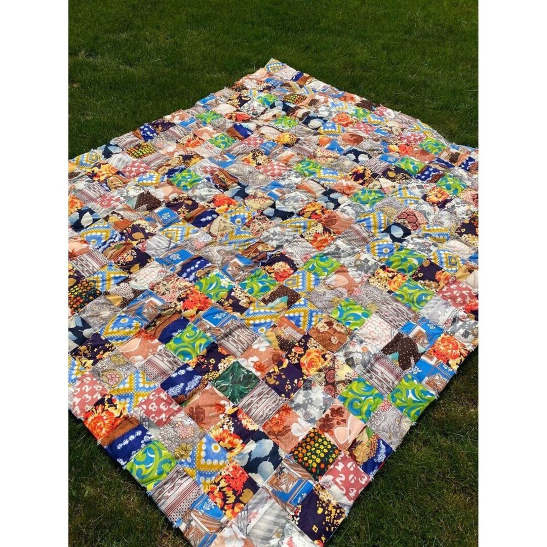 Insane 1970s Biscuit Oversized Patchwork Quilt Handmade Puff Quilt Dual ...