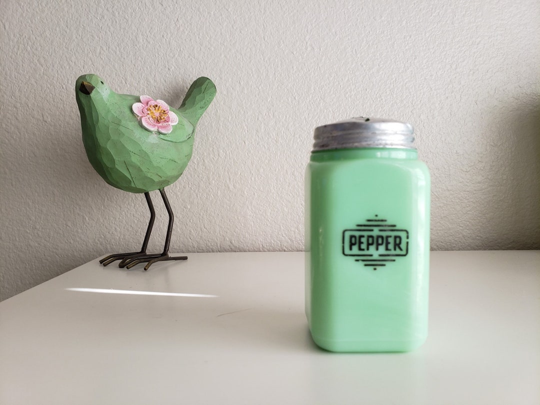 Vintage Mckee Jadeite Jadite Green PEPPER Small Box Shaker Jade-ite ...