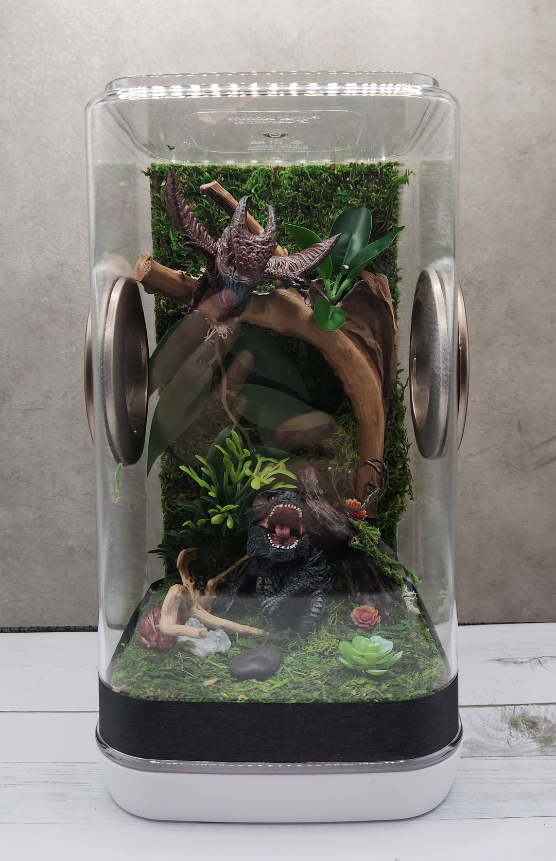 Godzilla Themed Jumping Spider Enclosure 5x5x9 - Etsy