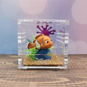 Clown Fish Nemo Themed Top Opening Hinged Jumping Spider Sling ...