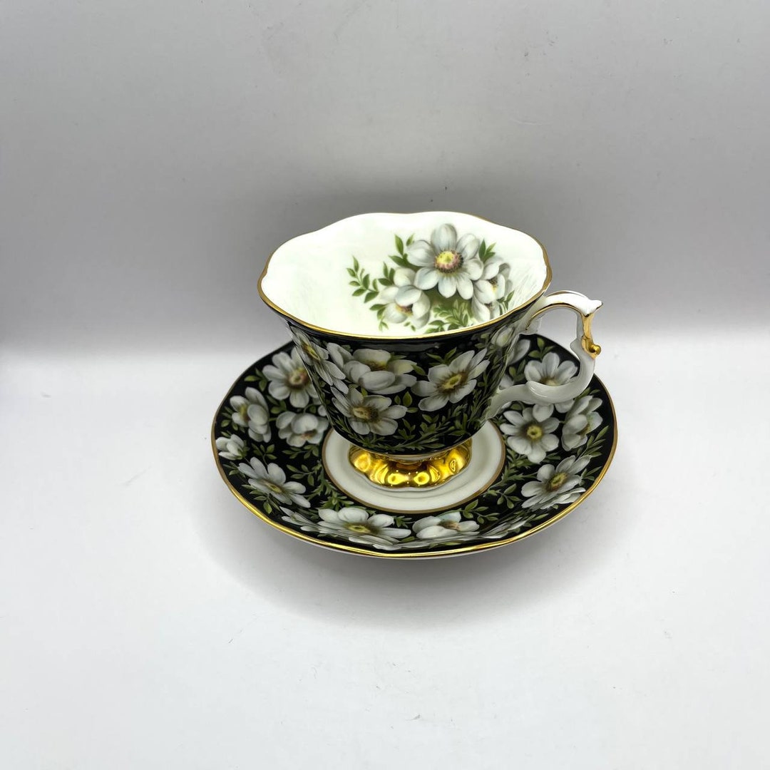 Vintage Royal Albert Tea Cup With Saucer. England. 1771 - Etsy