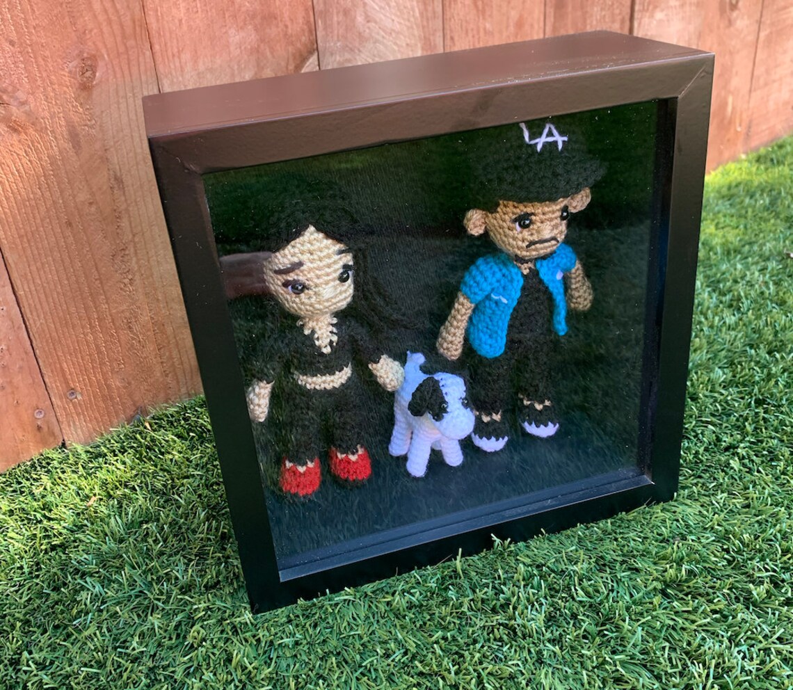 Custom Couples Crochet Shadow Box - Etsy