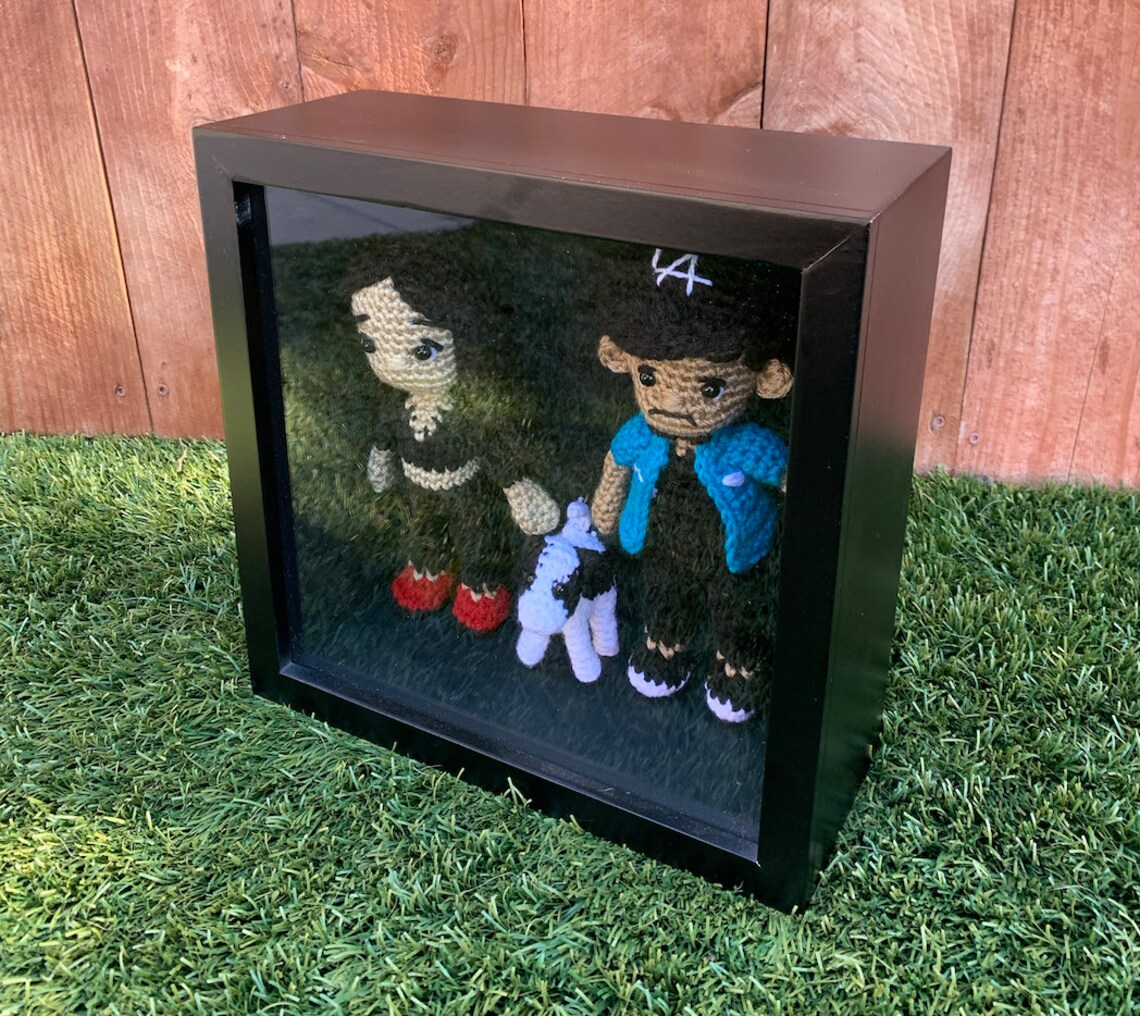 Custom Couples Crochet Shadow Box - Etsy