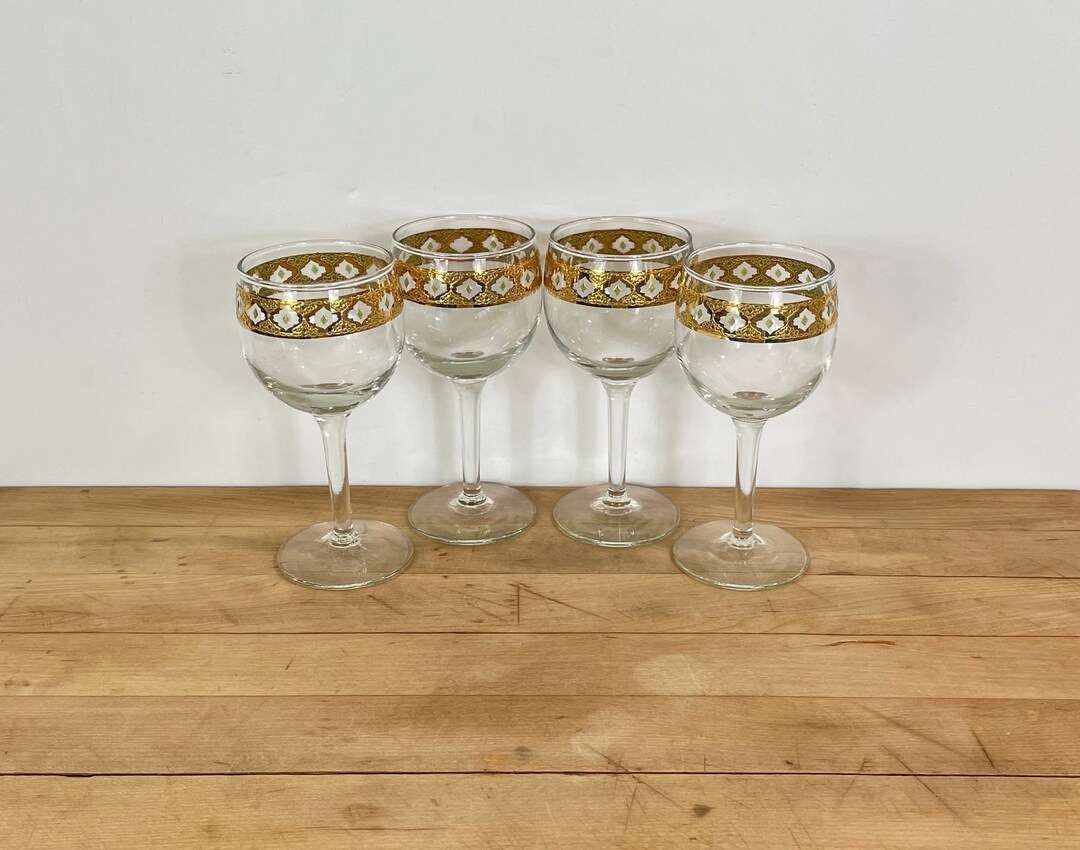 Valencia Wine Glasses Set by Culver, 4 Wine Glasses Made of Clear Glass ...