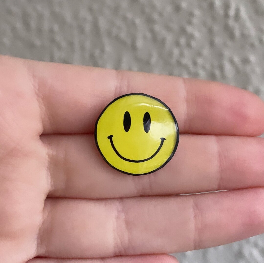 Smiley Pin - Etsy