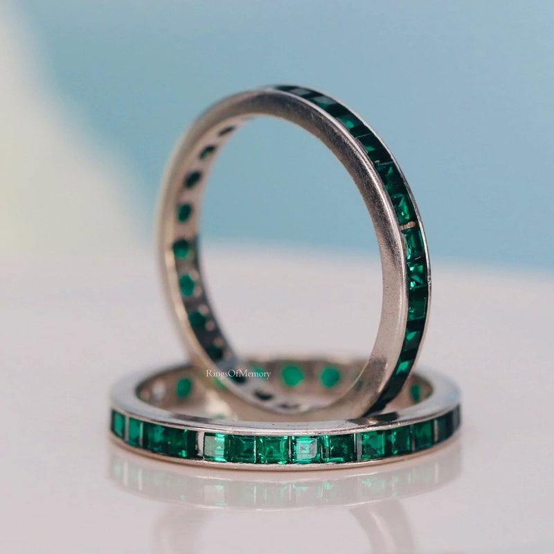 Emerald Eternity Band - Etsy