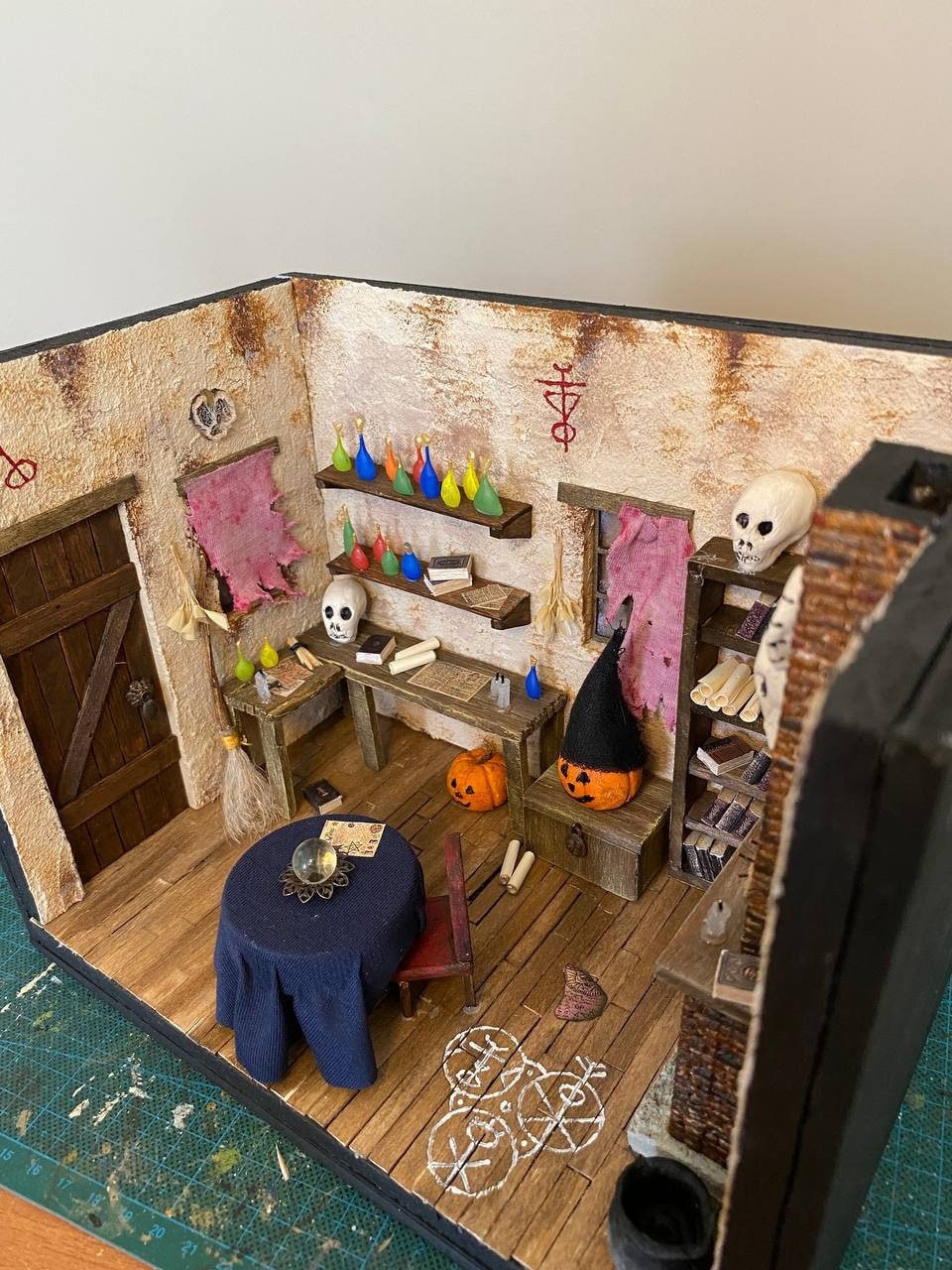 Halloween Diorama. Horror Themed Diorama. - Etsy
