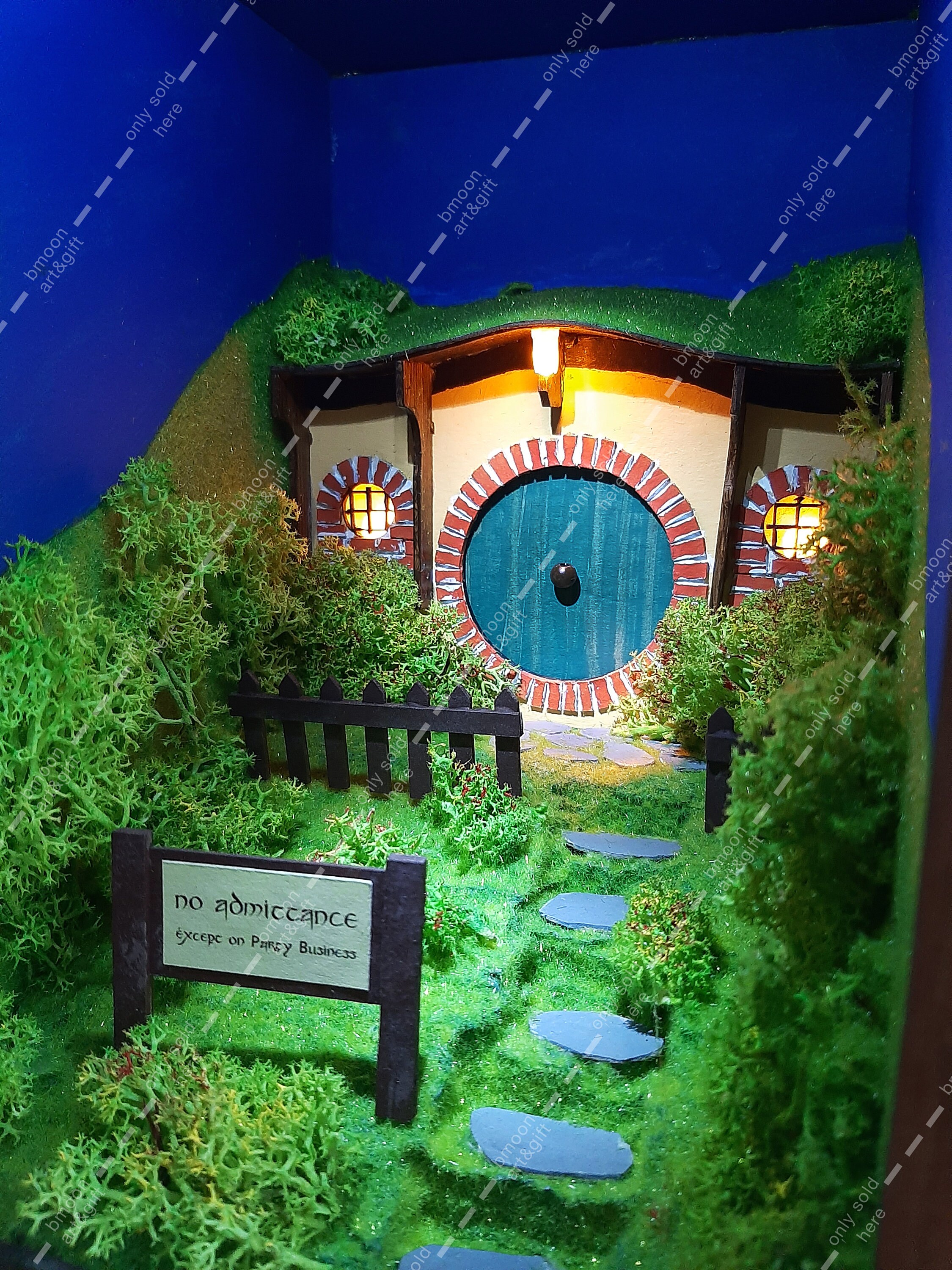 Hobbit Home Book Nook - Bilbo's Home - Handmade Book Nook Book Case. - Etsy