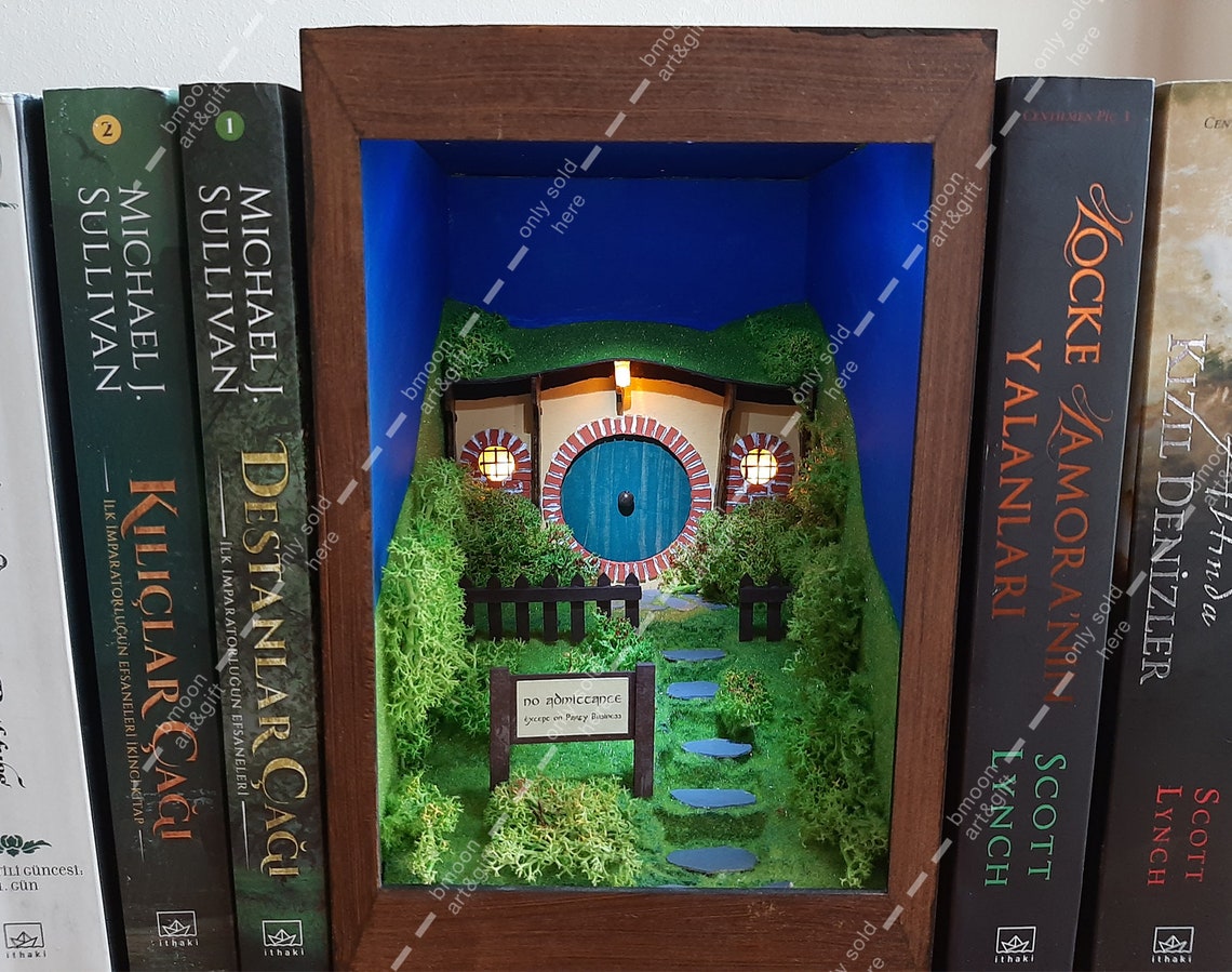 Hobbit Home Book Nook - Bilbo's Home - Handmade Book Nook Book Case. - Etsy