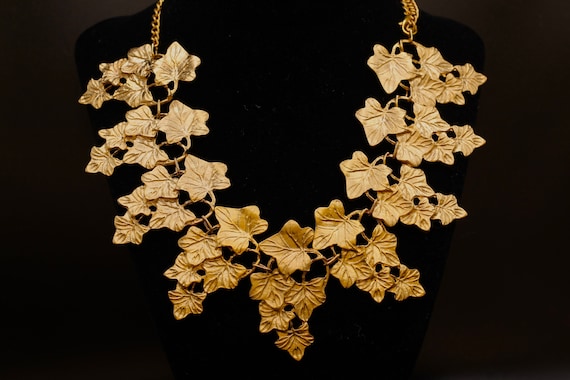 Gold Ivy Leaf Necklace - Etsy
