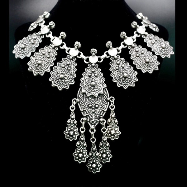 Bib Necklace - Etsy