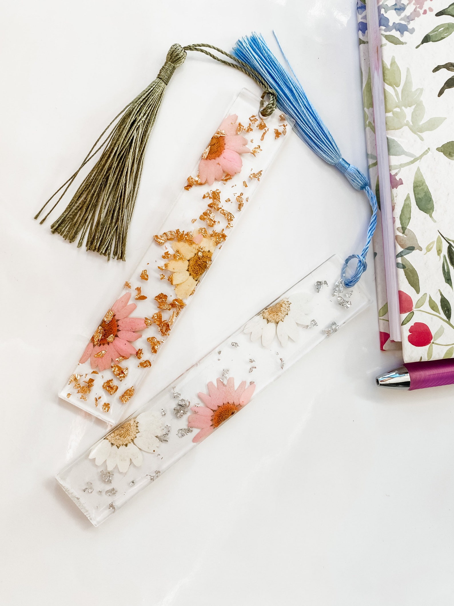 Dried Flower Resin Bookmark Personalized Bookmark Book Lover - Etsy