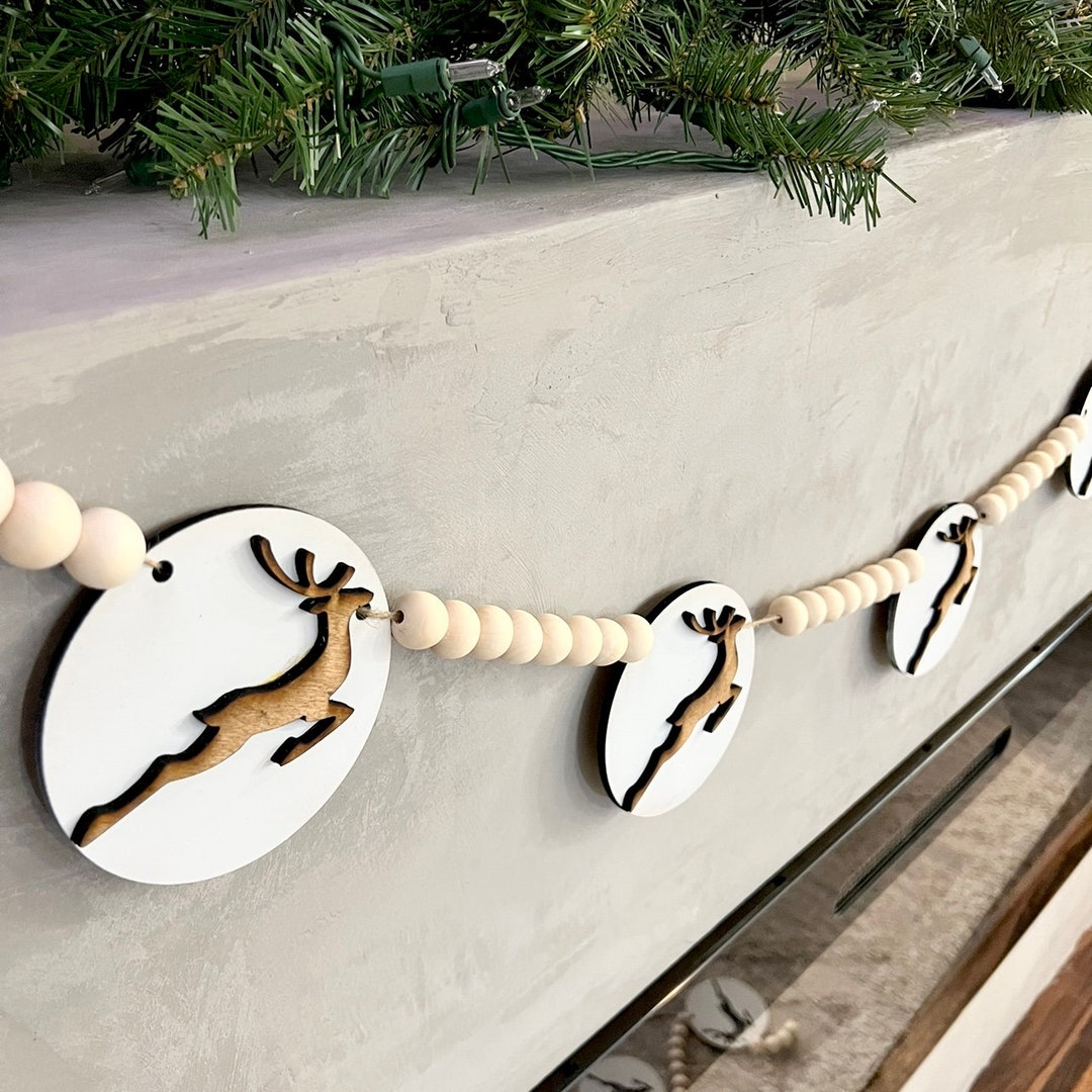 Circle Reindeer Garland Reindeer Decorations Wood Bead Garland Christmas Mantle Decor Nordic