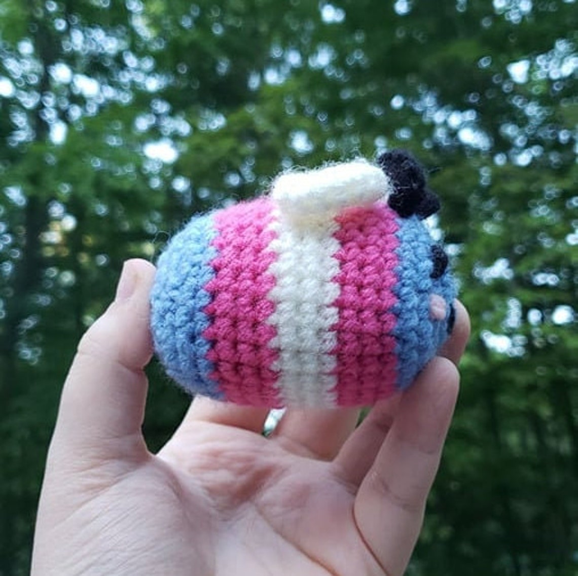 Crochet LGBT Pride Bee Plush - Etsy