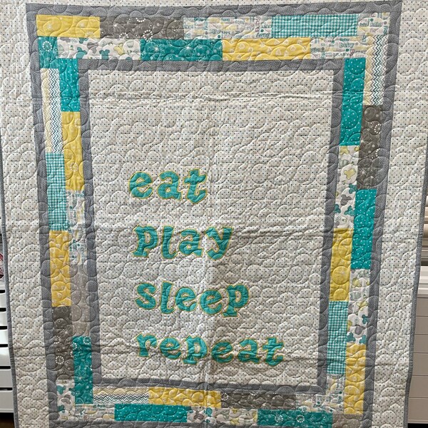 Eat Play Sleep Quilt - Etsy