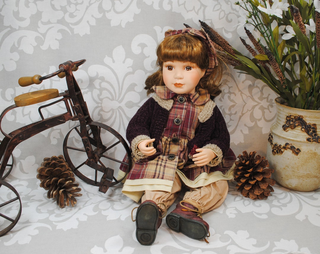 BEAUTIFUL Vintage Kelly Porcelain Doll, the Boyds Yesterdays Child ...