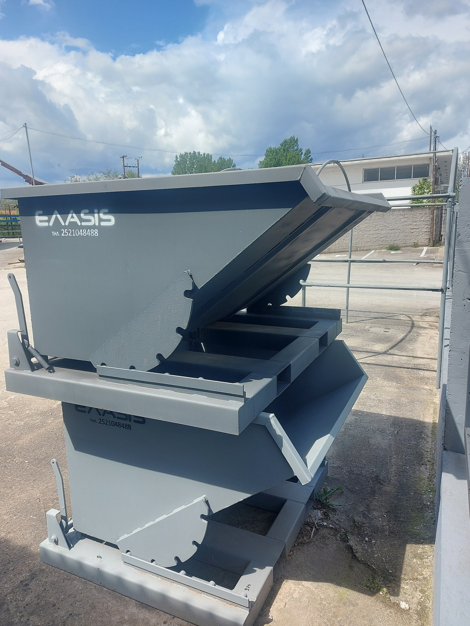 Industrial Self Dump Hopper Plans: CNC Waste Bin (dxf-dwg-stp-pdf-iam ...