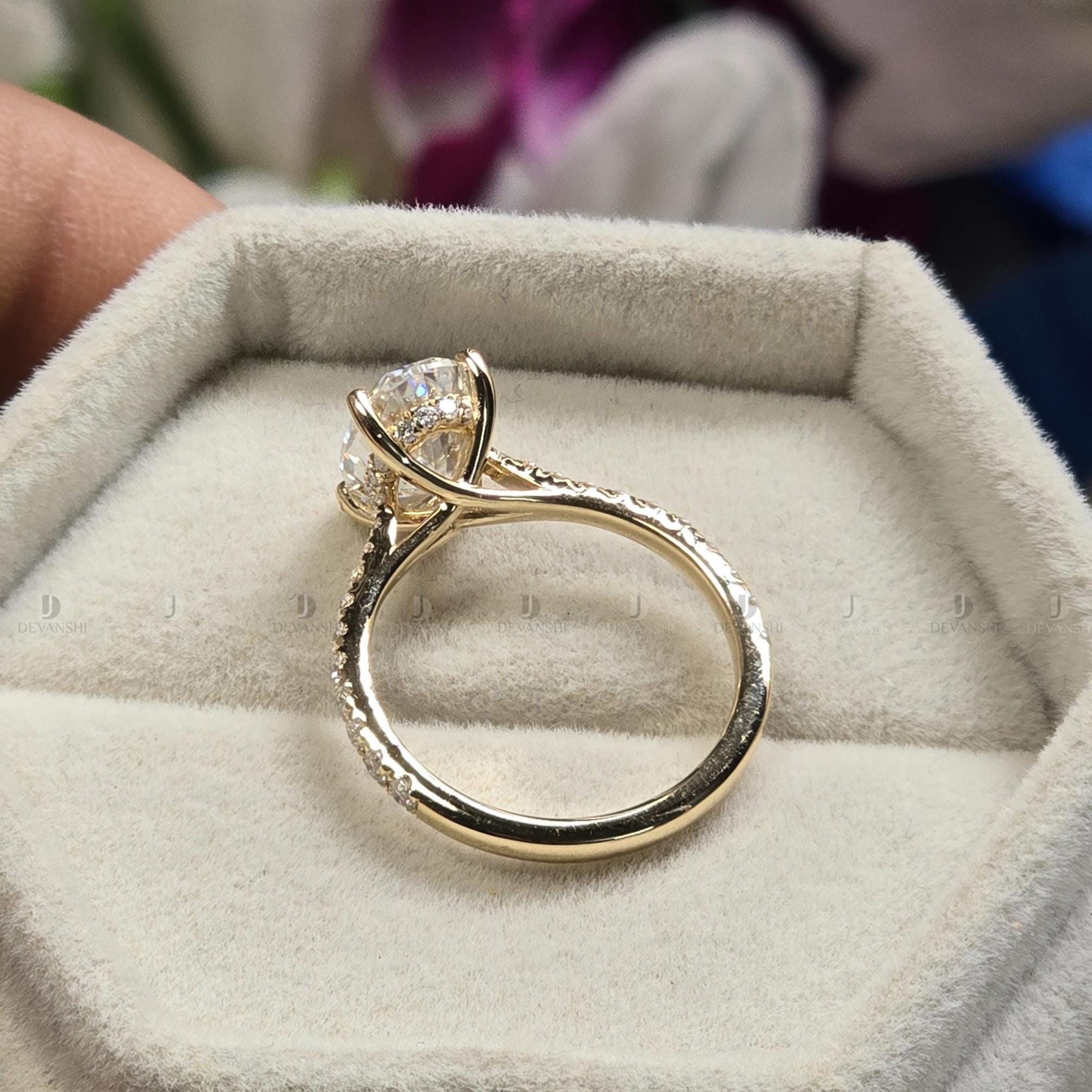 Vintage Cathedral Setting Engagement Ring in 14k Yellow Gold, Oval Cut ...