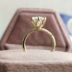 14k Yellow Gold Tulip Setting Flower Engagement Ring Vintage Round Cut ...