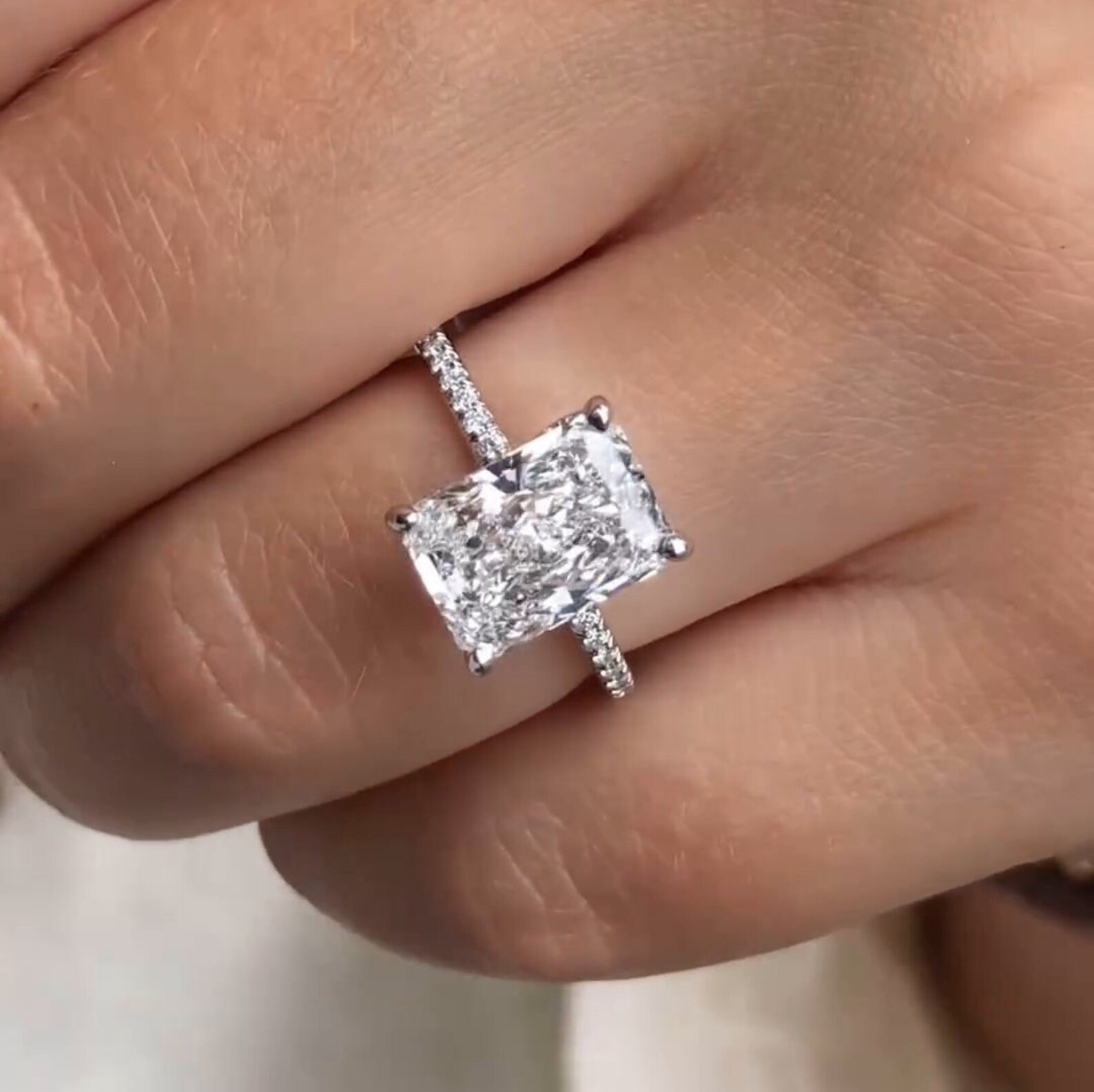 Stunning Large 4 Ct Radiant Cut Moissanite Engagement Ring With Pave ...