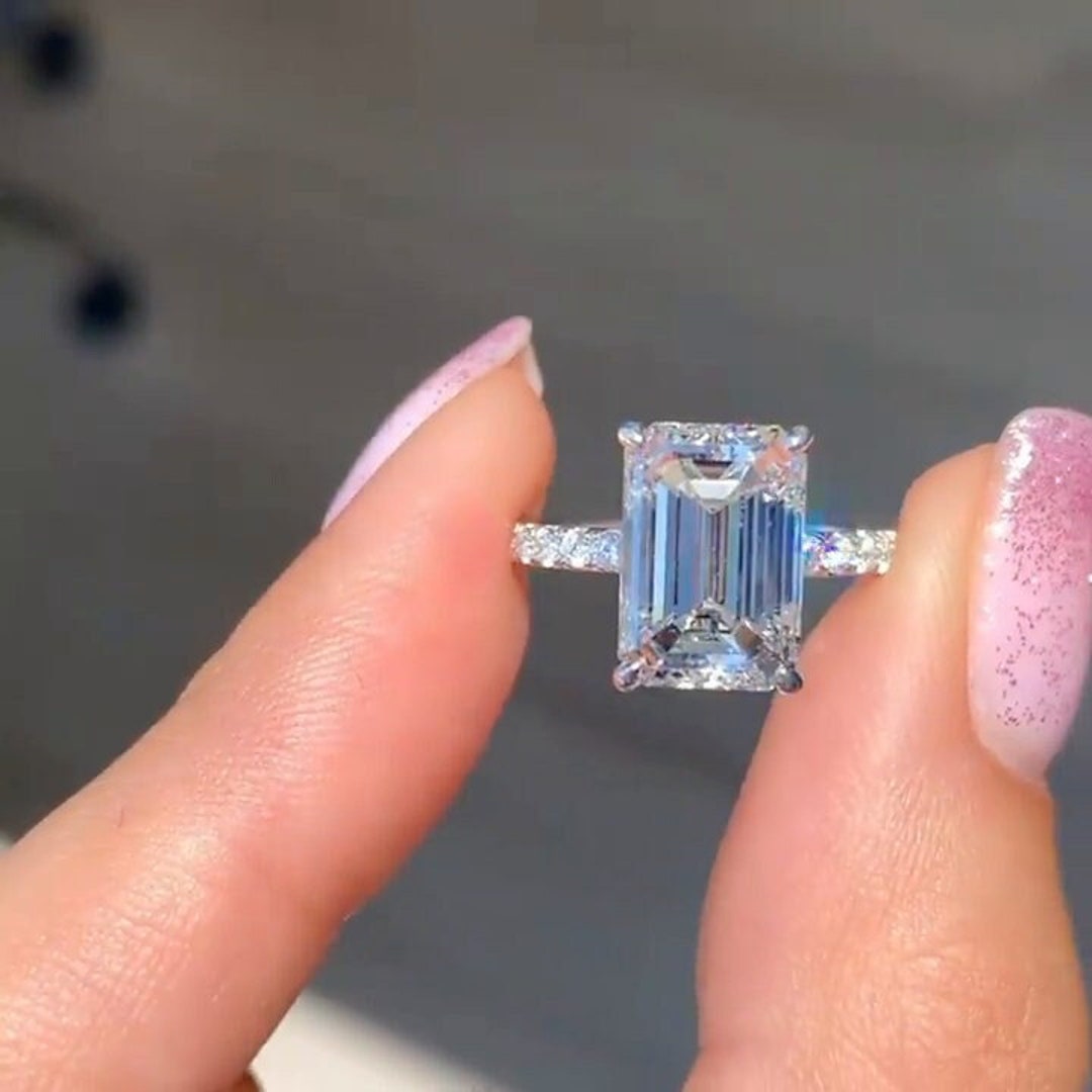 Unique Emerald Cut Engagement Ring, 2.50ct Emerald Colorless Moissanite ...