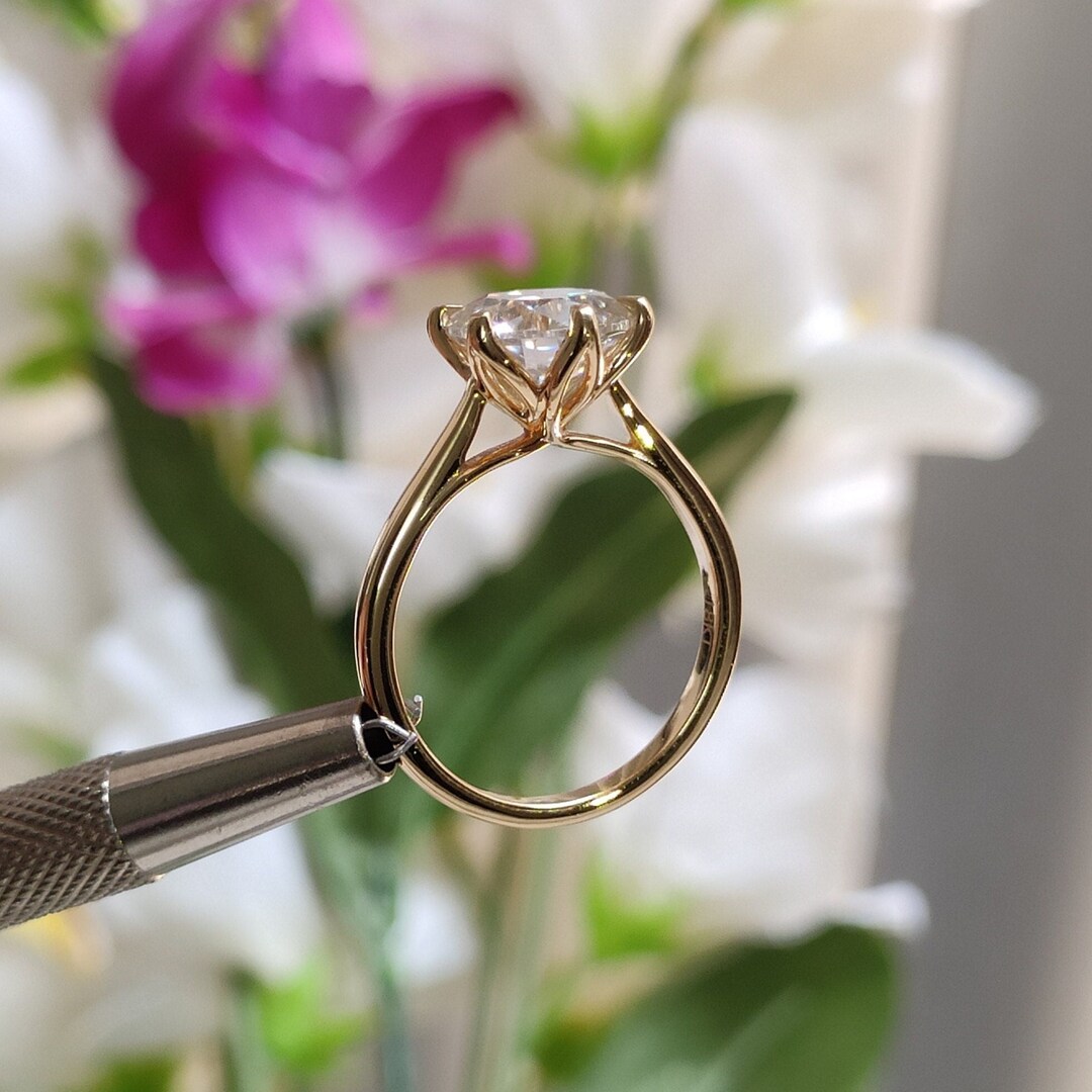 Vintage Tulip Setting Moissanite Engagement Ring,3 Ct Round Moissanite ...